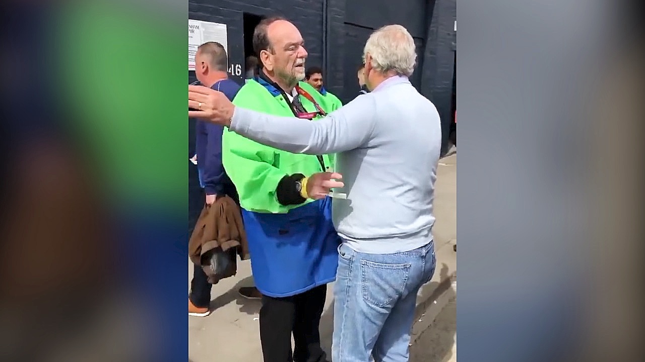 The Big Show - Video of the Day - The Un-Security Guard